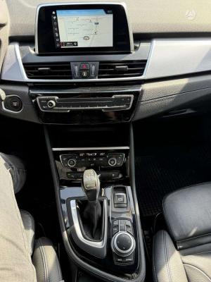 Balts BMW 225 Active Tourer 2019 Šauļi, ar dzinēja tilpumu 1.50 L un nobraukumu 186 tūkst. km par 12200 €, foto 20 vietnē AUTOMOTO.COM.LV