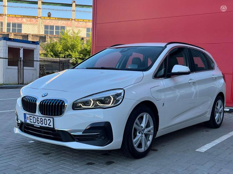 Белый БМВ 225 Active Tourer 2019 в Вильнюс, объемом двигателя 1.50 л и пробегом 83 тыс. км за 14500 €, фото 1 на AUTOMOTO.COM.LV