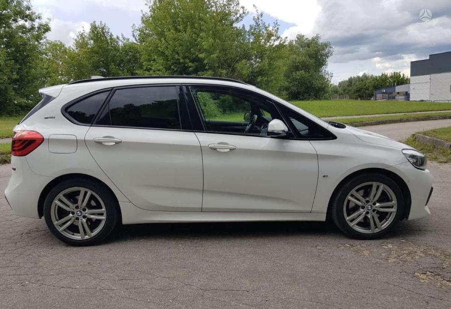Balts BMW 225 Active Tourer 2019 Šauļi, ar dzinēja tilpumu 1.50 L un nobraukumu 186 tūkst. km par 11900 €, foto 6 vietnē AUTOMOTO.COM.LV
