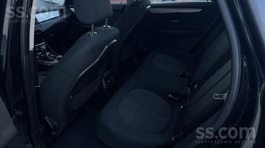 Melns BMW 225 2017 Rīga, ar dzinēja tilpumu 1.50 L un nobraukumu 119 tūkst. km par 11499 €, foto 13 vietnē AUTOMOTO.COM.LV