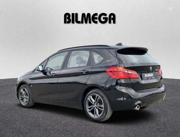 Black BMW 225 2018 in Marijampole, with an engine capacity of 1.50 L and mileage of 132 thousand km for 9250 €, photo 3 on AUTOMOTO.COM.LV