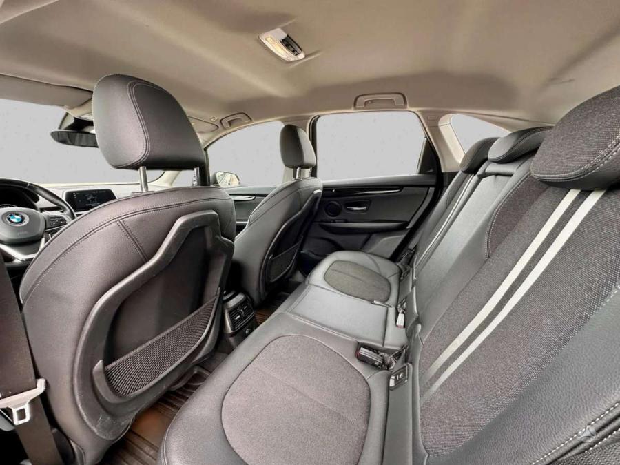 Melns BMW 225 2018 Marijampole, ar dzinēja tilpumu 1.50 L un nobraukumu 132 tūkst. km par 9250 €, foto 15 vietnē AUTOMOTO.COM.LV