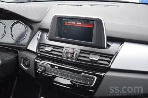 Black BMW 225 2021 in Riga, with an engine capacity of 1.50 L and mileage of 134 thousand km for 15900 €, photo 9 on AUTOMOTO.COM.LV