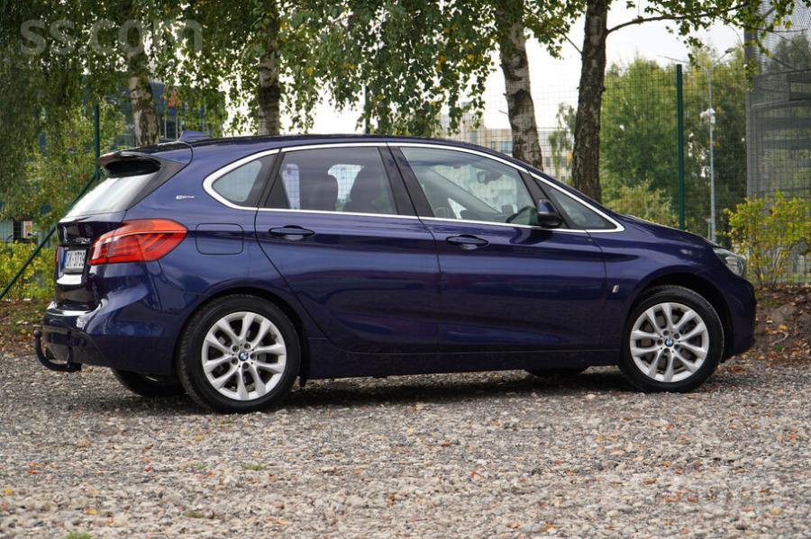 Blue BMW 225 2016 in Riga, with an engine capacity of 1.50 L and mileage of 158 thousand km for 13790 €, photo 14 on AUTOMOTO.COM.LV