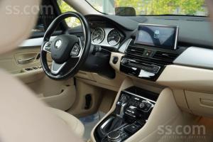 Blue BMW 225 2016 in Riga, with an engine capacity of 1.50 L and mileage of 158 thousand km for 13790 €, photo 15 on AUTOMOTO.COM.LV