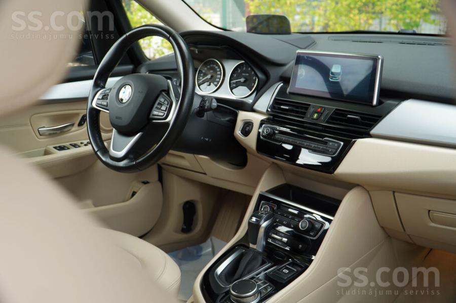Blue BMW 225 2016 in Riga, with an engine capacity of 1.50 L and mileage of 158 thousand km for 13790 €, photo 15 on AUTOMOTO.COM.LV