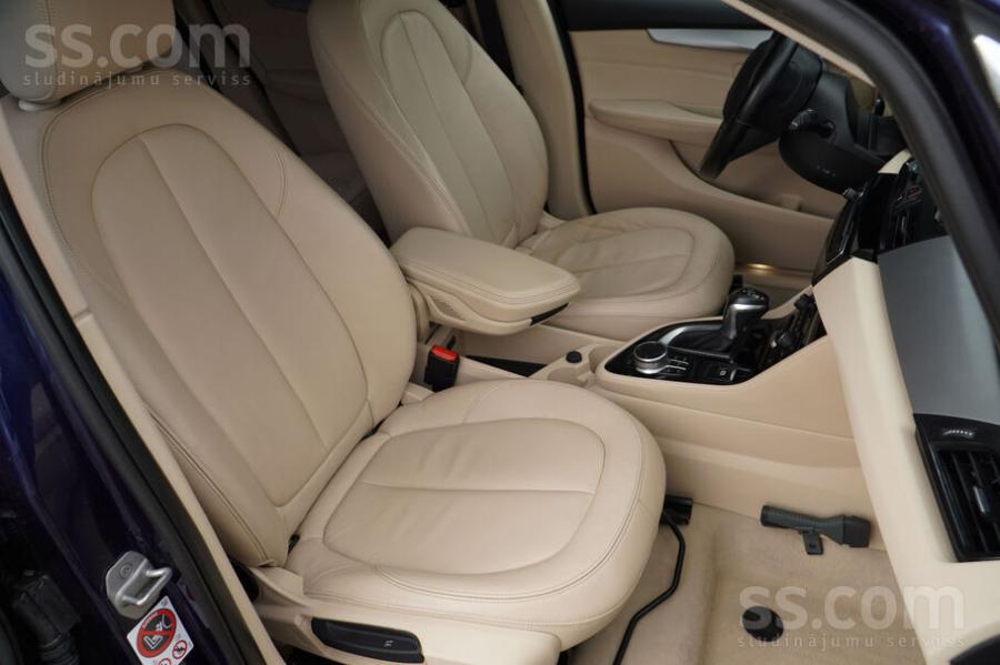 Blue BMW 225 2016 in Riga, with an engine capacity of 1.50 L and mileage of 158 thousand km for 13790 €, photo 17 on AUTOMOTO.COM.LV