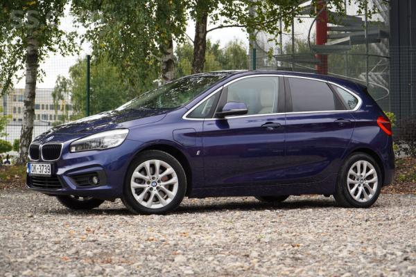 Синий БМВ 225 2016 в Рига, объемом двигателя 1.50 л и пробегом 158 тыс. км за 13790 €, фото 4 на AUTOMOTO.COM.LV
