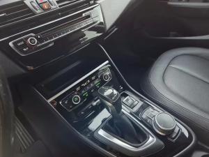 Blue BMW 225 2017 in Jelgava, with an engine capacity of 1.50 L and mileage of 186 thousand km for 11200 €, photo 21 on AUTOMOTO.COM.LV