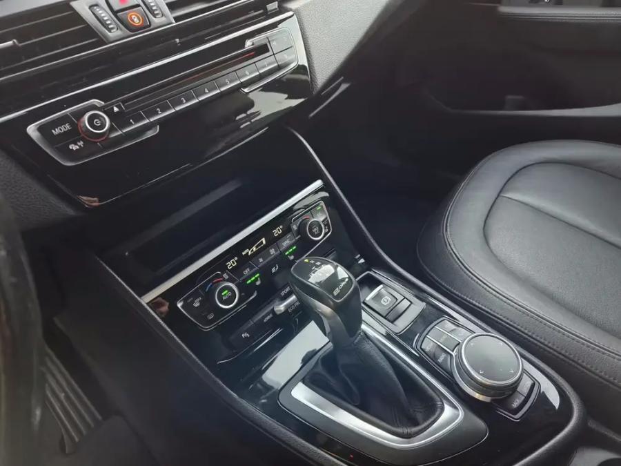 Blue BMW 225 2017 in Jelgava, with an engine capacity of 1.50 L and mileage of 186 thousand km for 11200 €, photo 21 on AUTOMOTO.COM.LV
