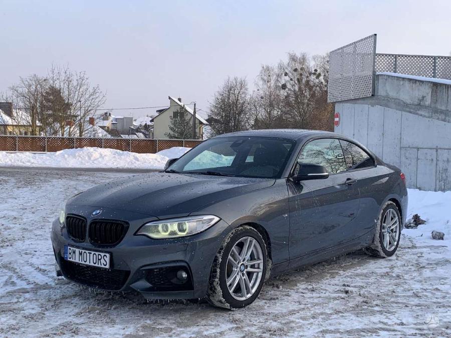Grey BMW 225 2014 in Vilnius, with an engine capacity of 2.00 L and mileage of 225 thousand km for 15000 €, photo 1 on AUTOMOTO.COM.LV