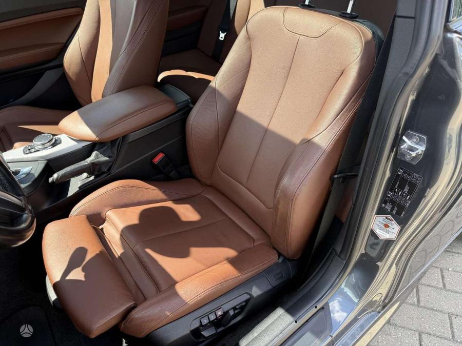 Grey BMW 225 2015 in Jonava, with an engine capacity of 2.00 L and mileage of 210 thousand km for 14000 €, photo 9 on AUTOMOTO.COM.LV