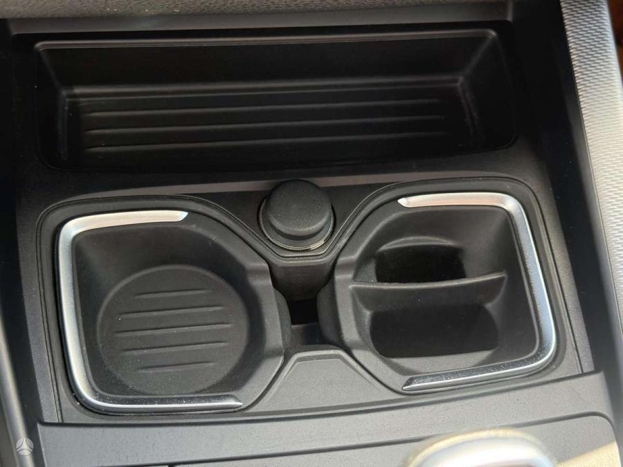Grey BMW 225 2015 in Jonava, with an engine capacity of 2.00 L and mileage of 210 thousand km for 14000 €, photo 24 on AUTOMOTO.COM.LV