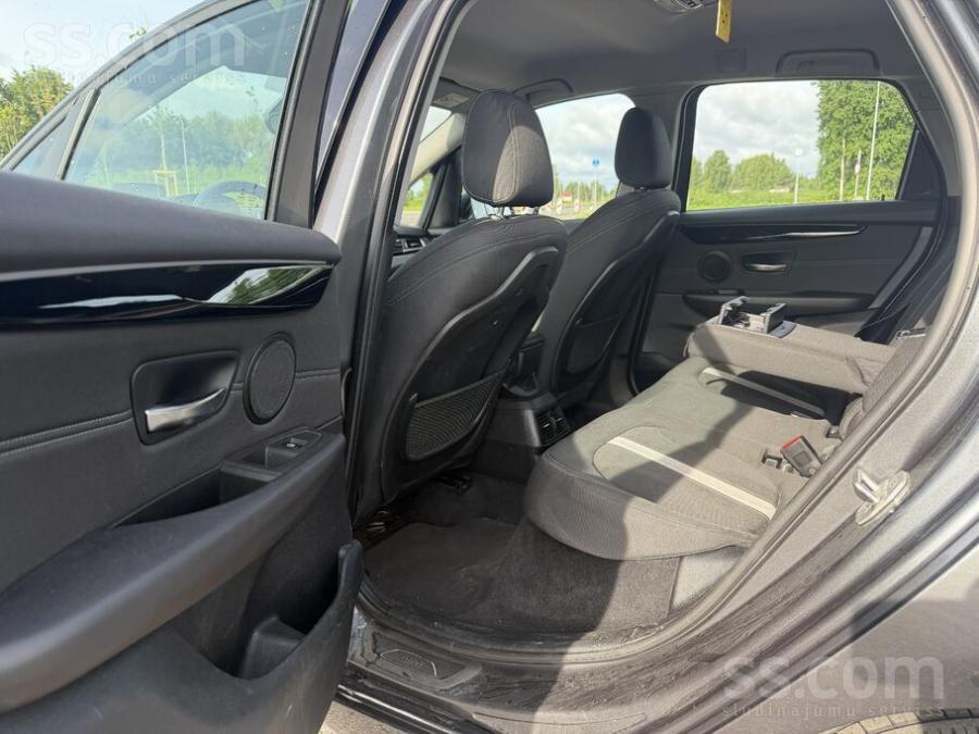 Pelēks BMW 225 2017 Rīga, ar dzinēja tilpumu 1.50 L un nobraukumu 228 tūkst. km par 10250 €, foto 10 vietnē AUTOMOTO.COM.LV