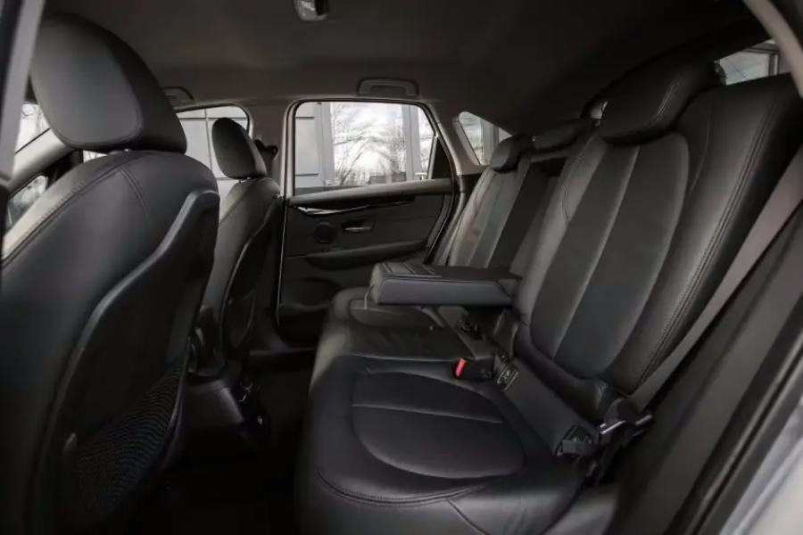 Pelēks BMW 225 2017 Jelgava, ar dzinēja tilpumu 1.50 L un nobraukumu 0 tūkst. km par 11590 €, foto 19 vietnē AUTOMOTO.COM.LV