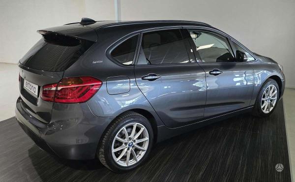 Pelēks BMW 225 2018 Šauļi, ar dzinēja tilpumu 1.50 L un nobraukumu 153 tūkst. km par 13900 €, foto 4 vietnē AUTOMOTO.COM.LV