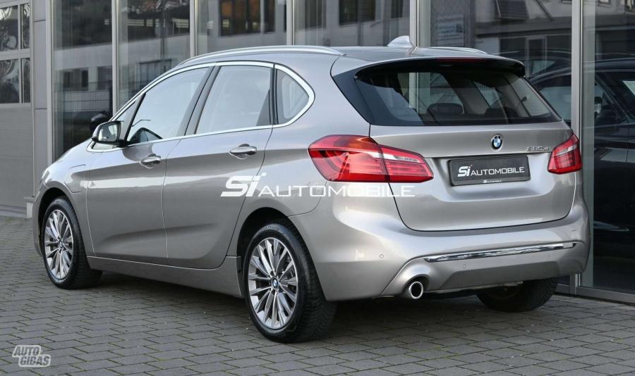 Grey BMW 225 2020 in Kaunas, with an engine capacity of 0.00 L and mileage of 50 thousand km for 21834 €, photo 3 on AUTOMOTO.COM.LV
