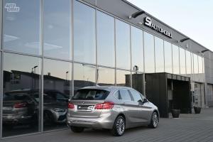 Grey BMW 225 2020 in Kaunas, with an engine capacity of 0.00 L and mileage of 50 thousand km for 21834 €, photo 5 on AUTOMOTO.COM.LV