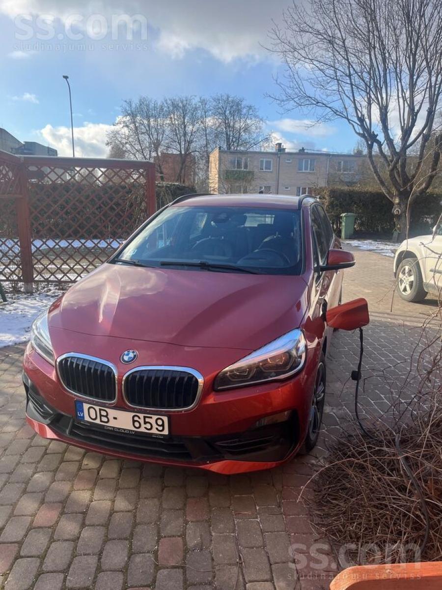 Red BMW 225 2020 in Jekabpils, with an engine capacity of 1.50 L and mileage of 62 thousand km for 16500 €, photo 1 on AUTOMOTO.COM.LV