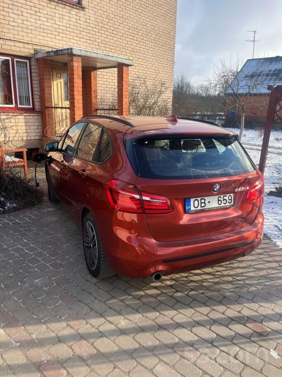 Red BMW 225 2020 in Jekabpils, with an engine capacity of 1.50 L and mileage of 62 thousand km for 16500 €, photo 3 on AUTOMOTO.COM.LV
