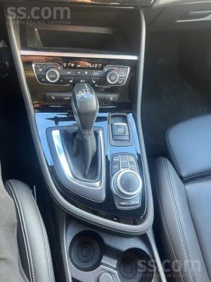 Red BMW 225 2020 in Jekabpils, with an engine capacity of 1.50 L and mileage of 62 thousand km for 16500 €, photo 7 on AUTOMOTO.COM.LV