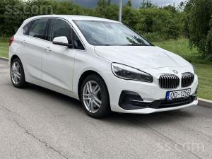 Белый БМВ 225 2020 в Рига, объемом двигателя 1.50 л и пробегом 117 тыс. км за 16000 €, фото 3 на AUTOMOTO.COM.LV