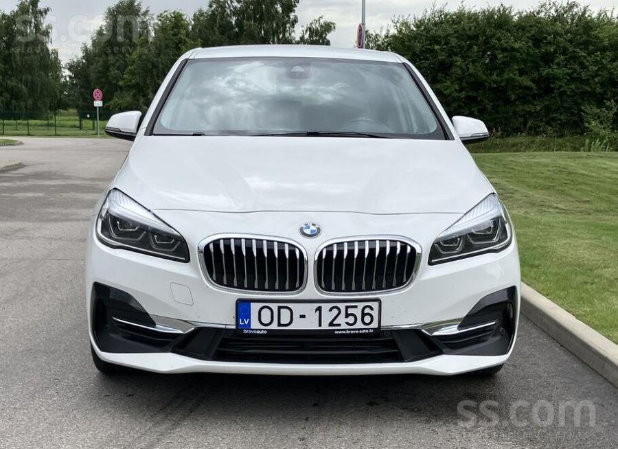 Белый БМВ 225 2020 в Рига, объемом двигателя 1.50 л и пробегом 117 тыс. км за 16000 €, фото 7 на AUTOMOTO.COM.LV
