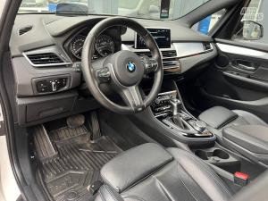 White BMW 225 2016 in Kaunas, with an engine capacity of 1.50 L and mileage of 168 thousand km for 12499 €, photo 6 on AUTOMOTO.COM.LV