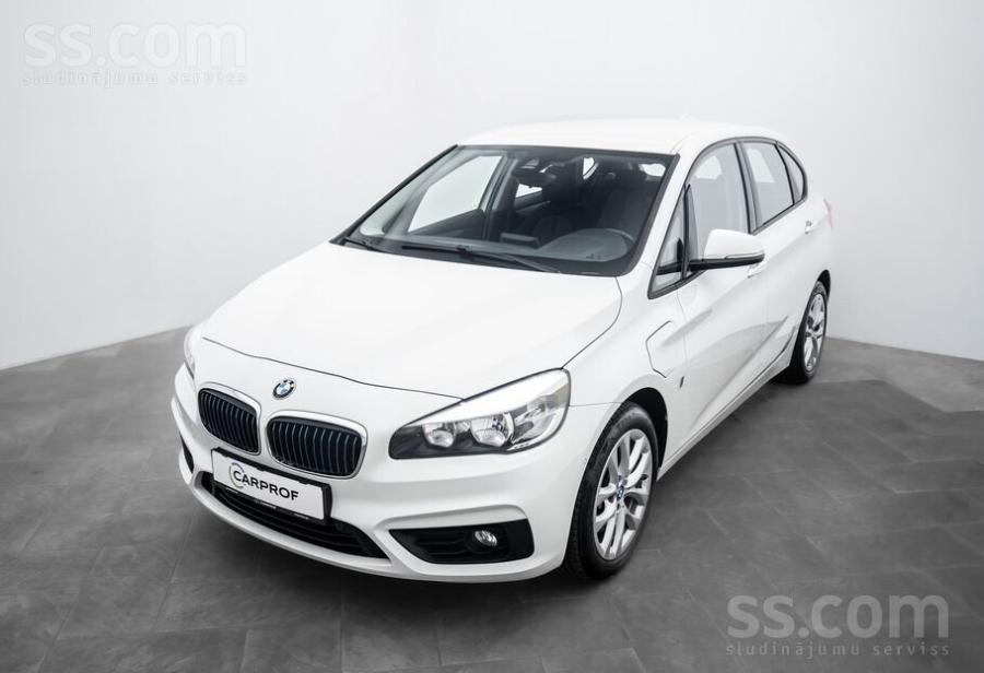 Balts BMW 225 2017 Tallina, ar dzinēja tilpumu 1.50 L un nobraukumu 153 tūkst. km par 9998 €, foto 1 vietnē AUTOMOTO.COM.LV