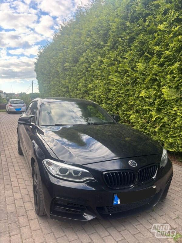 Black BMW 228 2016 in Vilnius, with an engine capacity of 2.00 L and mileage of 115 thousand km for 13500 €, photo 4 on AUTOMOTO.COM.LV