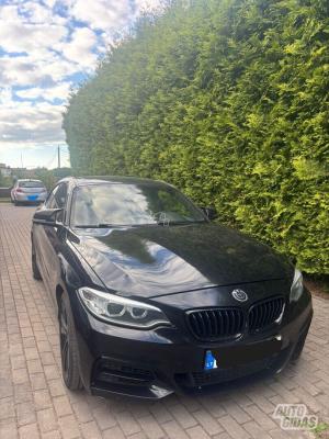 Black BMW 228 2016 in Vilnius, with an engine capacity of 2.00 L and mileage of 115 thousand km for 13500 €, photo 5 on AUTOMOTO.COM.LV