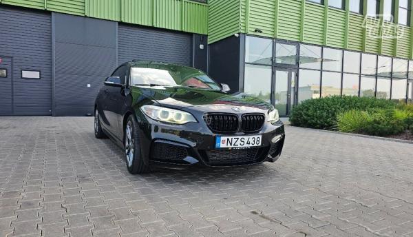 Melns BMW 228 2016 Viļņa, ar dzinēja tilpumu 2.00 L un nobraukumu 130 tūkst. km par 12900 €, foto 2 vietnē AUTOMOTO.COM.LV