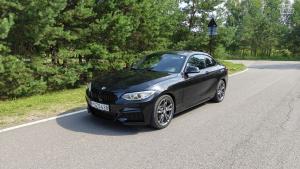 Black BMW 228 2016 in Vilnius, with an engine capacity of 2.00 L and mileage of 130 thousand km for 12900 €, photo  on AUTOMOTO.COM.LV
