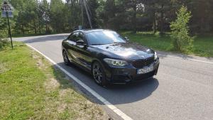 Black BMW 228 2016 in Vilnius, with an engine capacity of 2.00 L and mileage of 130 thousand km for 12900 €, photo 7 on AUTOMOTO.COM.LV