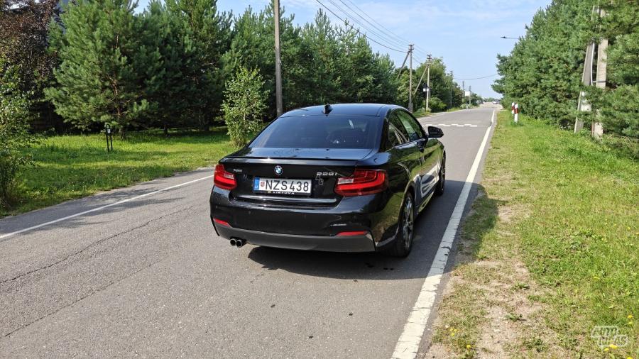 Black BMW 228 2016 in Vilnius, with an engine capacity of 2.00 L and mileage of 130 thousand km for 12900 €, photo 12 on AUTOMOTO.COM.LV