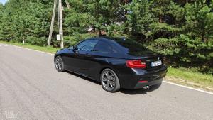 Black BMW 228 2016 in Vilnius, with an engine capacity of 2.00 L and mileage of 130 thousand km for 12900 €, photo 15 on AUTOMOTO.COM.LV