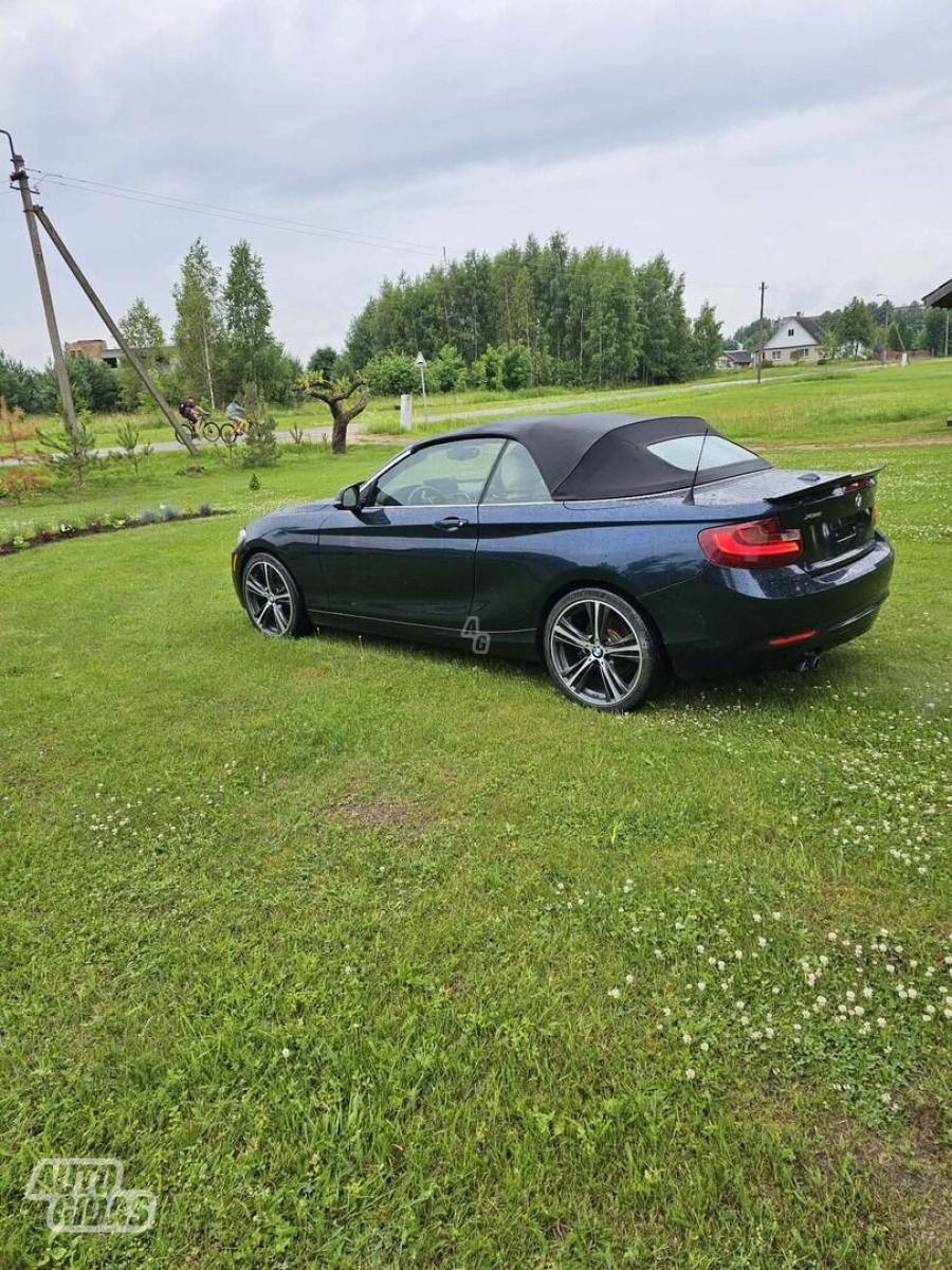 Blue BMW 228 2016 in Vilnius, with an engine capacity of 2.00 L and mileage of 123 thousand km for 14500 €, photo 5 on AUTOMOTO.COM.LV