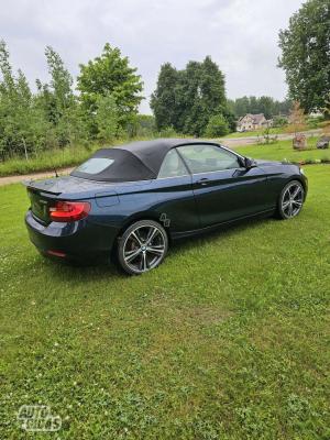 Blue BMW 228 2016 in Vilnius, with an engine capacity of 2.00 L and mileage of 123 thousand km for 14500 €, photo 6 on AUTOMOTO.COM.LV