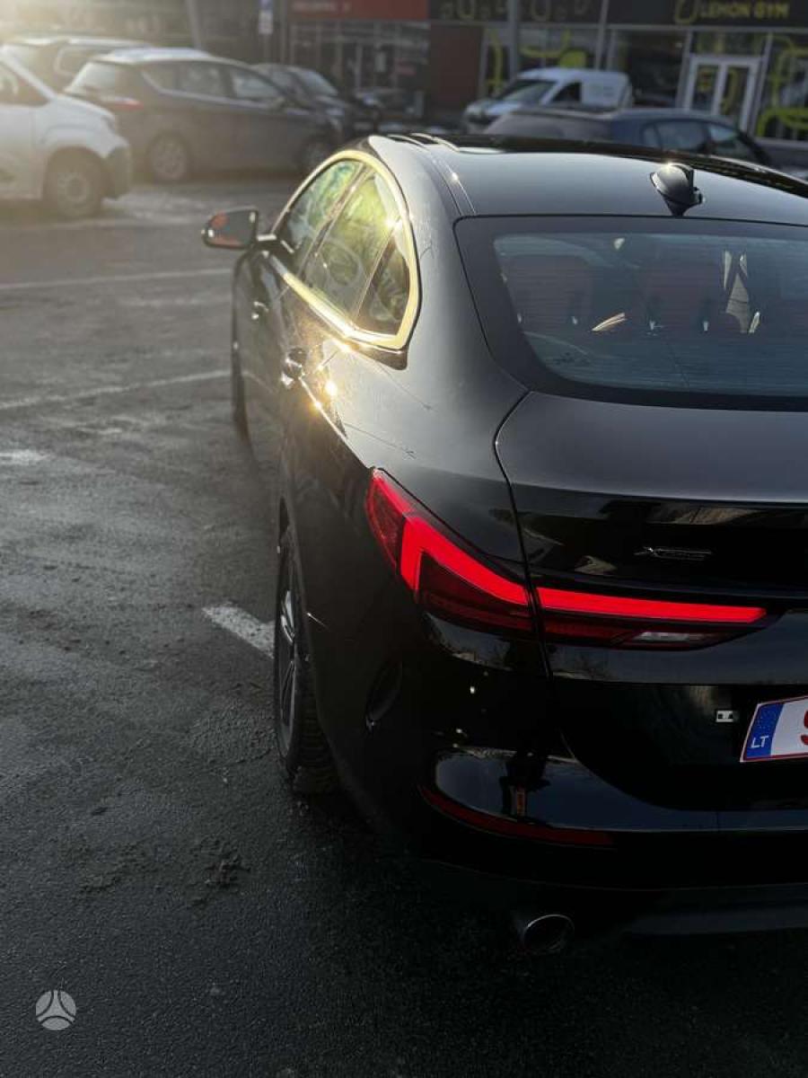 Black BMW 228 Gran Coupe 2020 in Vilnius, with an engine capacity of 2.00 L and mileage of 38 thousand km for 19900 €, photo 5 on AUTOMOTO.COM.LV