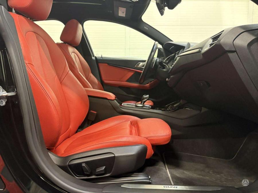 Melns BMW 228 Gran Coupe 2020 Viļņa, ar dzinēja tilpumu 2.00 L un nobraukumu 39 tūkst. km par 18490 €, foto 19 vietnē AUTOMOTO.COM.LV