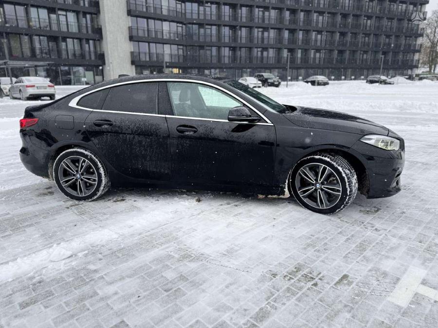 Black BMW 228 Gran Coupe 2021 in Druskininkai, with an engine capacity of 2.00 L and mileage of 123 thousand km for 20500 €, photo 3 on AUTOMOTO.COM.LV