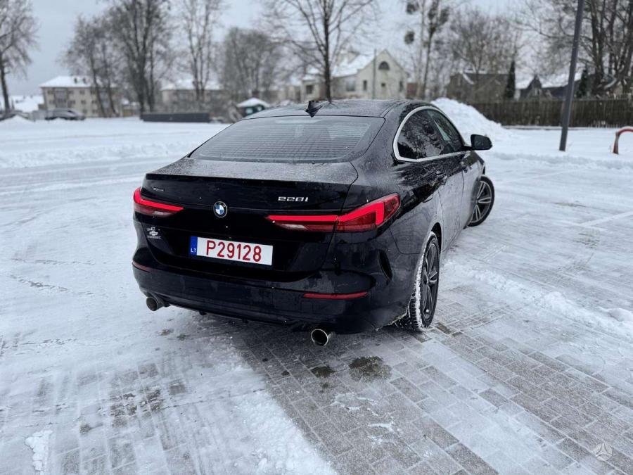 Black BMW 228 Gran Coupe 2021 in Druskininkai, with an engine capacity of 2.00 L and mileage of 123 thousand km for 20500 €, photo 6 on AUTOMOTO.COM.LV