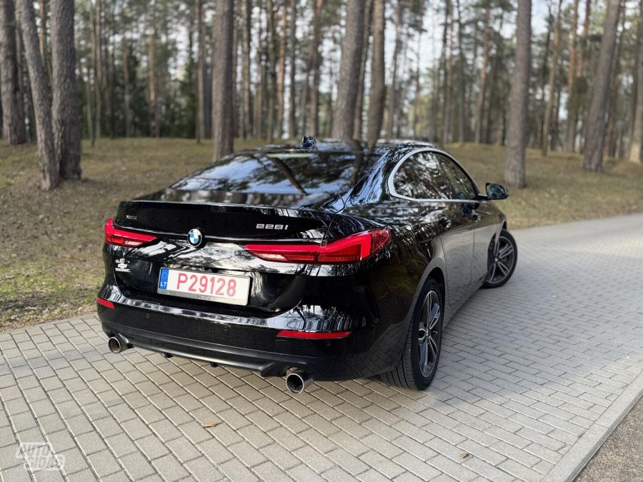 Black BMW 228 Gran Coupe 2021 in Druskininkai, with an engine capacity of 2.00 L and mileage of 120 thousand km for 20000 €, photo 11 on AUTOMOTO.COM.LV