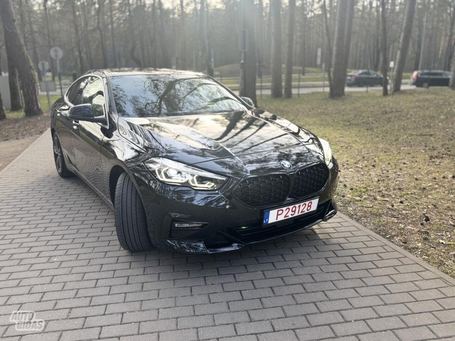 Black BMW 228 Gran Coupe 2021 in Druskininkai, with an engine capacity of 2.00 L and mileage of 120 thousand km for 20000 €, photo 18 on AUTOMOTO.COM.LV