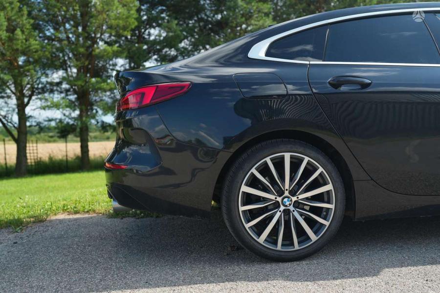 Melns BMW 228 Gran Coupe 2022 Kauņa, ar dzinēja tilpumu 2.00 L un nobraukumu 68 tūkst. km par 23500 €, foto 10 vietnē AUTOMOTO.COM.LV