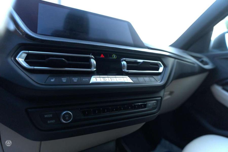 Melns BMW 228 Gran Coupe 2022 Kauņa, ar dzinēja tilpumu 2.00 L un nobraukumu 68 tūkst. km par 23500 €, foto 18 vietnē AUTOMOTO.COM.LV