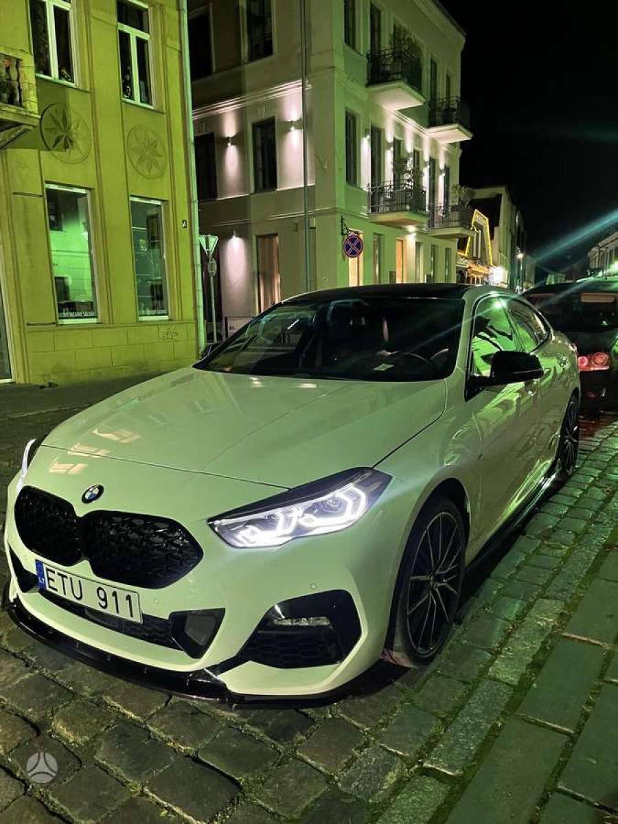 White BMW 228 Gran Coupe 2021 in Kaunas, with an engine capacity of 2.00 L and mileage of 77 thousand km for 24500 €, photo 3 on AUTOMOTO.COM.LV
