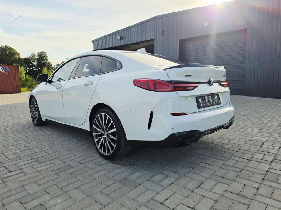 Белый БМВ 228 Gran Coupe 2021 в Паланга, объемом двигателя 2.00 л и пробегом 50 тыс. км за 20900 €, фото 5 на AUTOMOTO.COM.LV