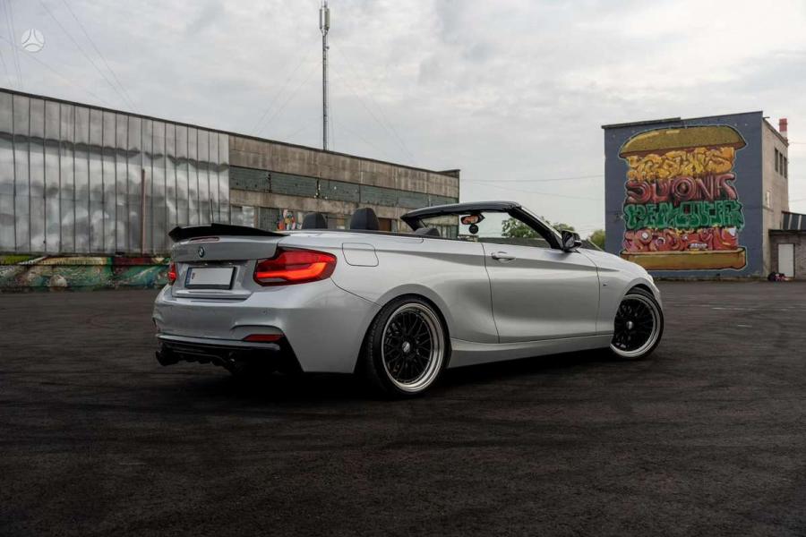 Pelēks BMW 228 2016 Klaipėda, ar dzinēja tilpumu 2.00 L un nobraukumu 107 tūkst. km par 15200 €, foto 3 vietnē AUTOMOTO.COM.LV