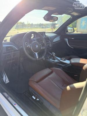 Balts BMW 228 2016 Klaipėda, ar dzinēja tilpumu 2.00 L un nobraukumu 158 tūkst. km par 13700 €, foto 6 vietnē AUTOMOTO.COM.LV